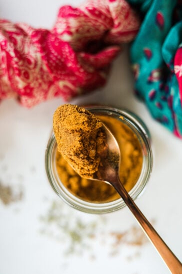 Authentic Indian-Style Curry Powder (Spice Blend!)